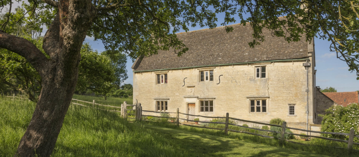 Buy Woolsthorpe Manor - Admissions Tickets online - National Trust