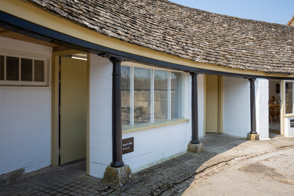 Buy Guided Tours: Secrets of Coleshill Tickets online - National Trust